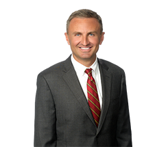 Alexander L. Nowinski | Litigation Lawyer | Professionals | Greenberg ...